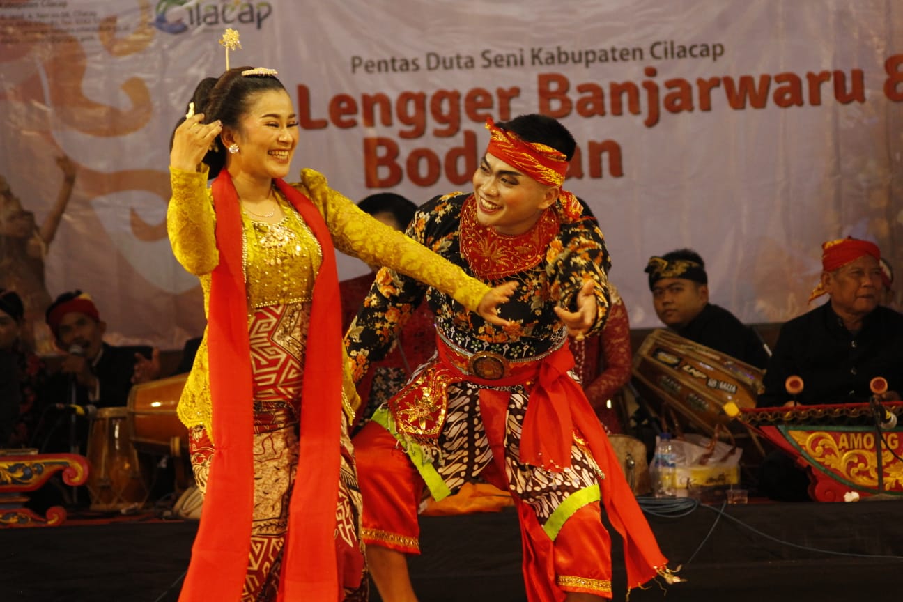 LENGGER, EUFORIA PANEN RAYA PETANI BANJARWARU - Badan Penghubung ...